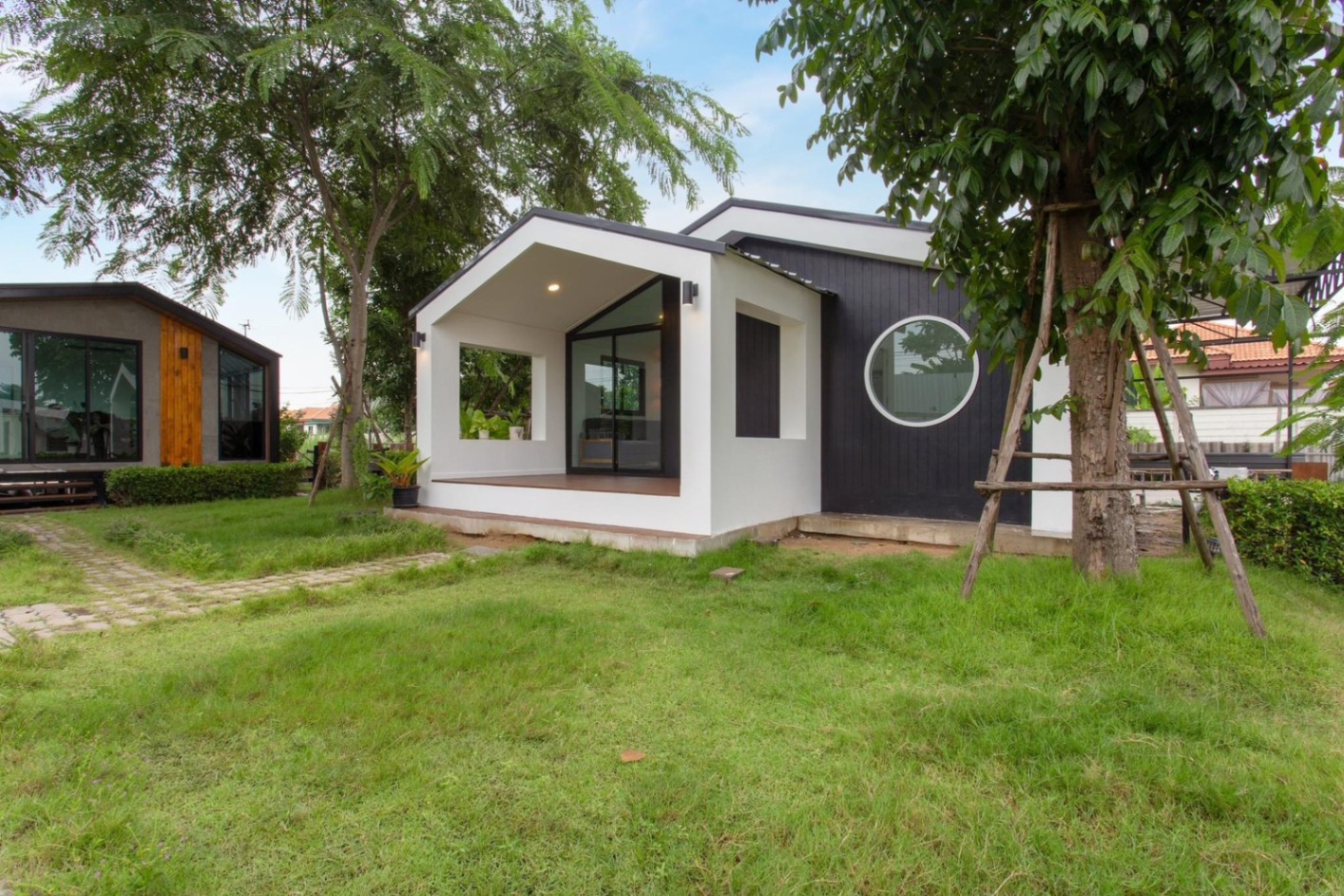 PMH | Premium House